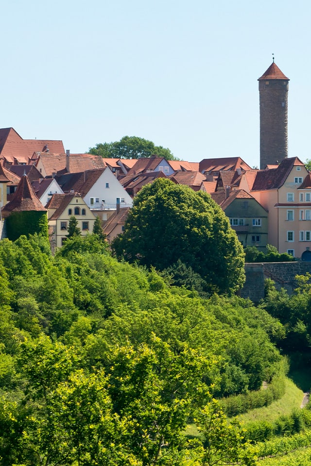 Hiking in the countryside around Rothenburg ob der Tauber